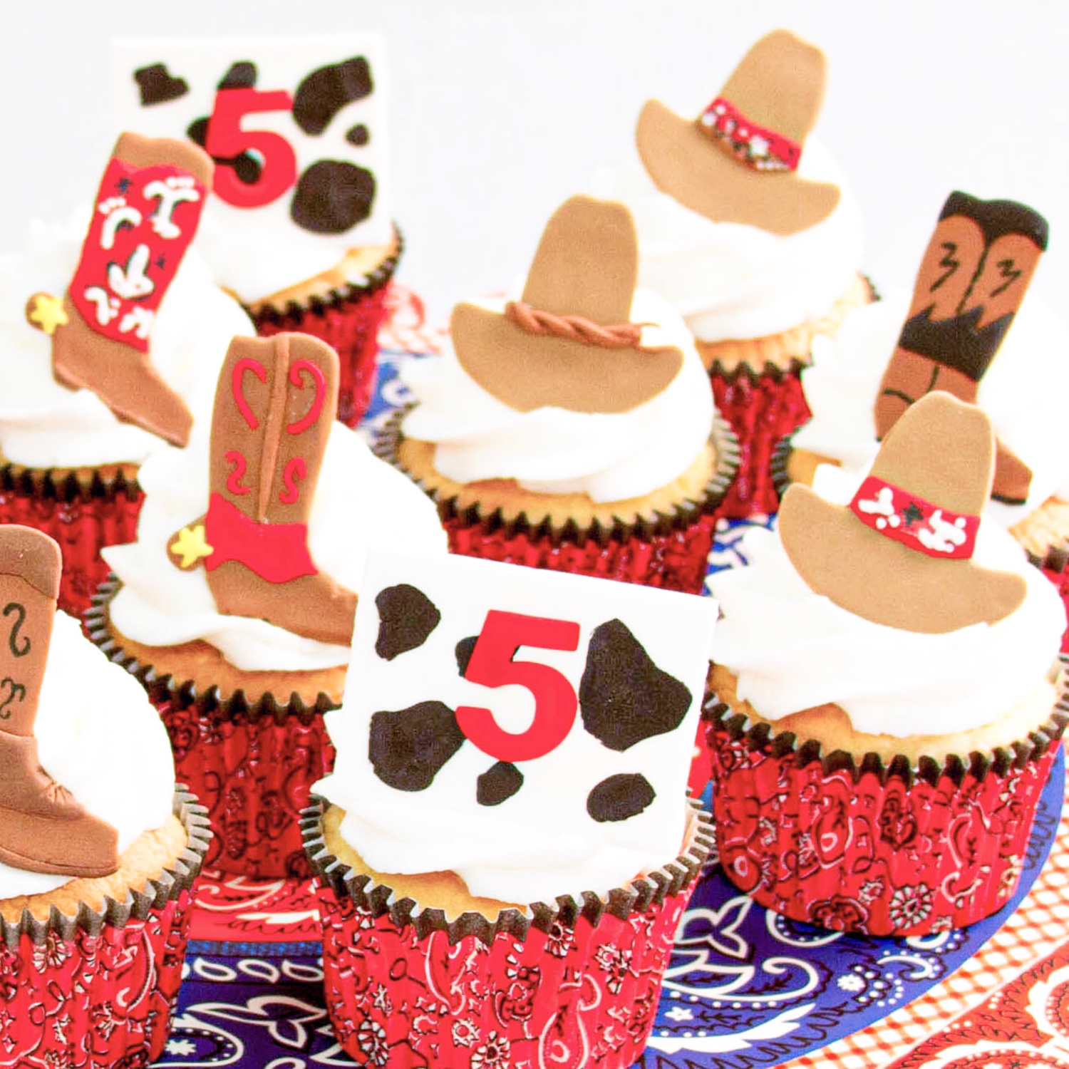 Cowboy Cupcakes | Country Kitchen SweetArt